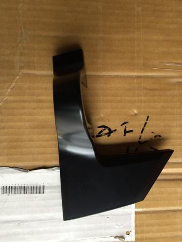 Suzuki Wagon R MH44S RHS Side Mirror Arm Cover | Kuruma