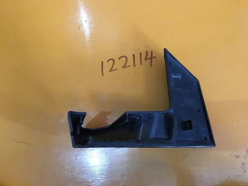 Suzuki Wagon R MH44S LHS side mirror arm cover | Kuruma